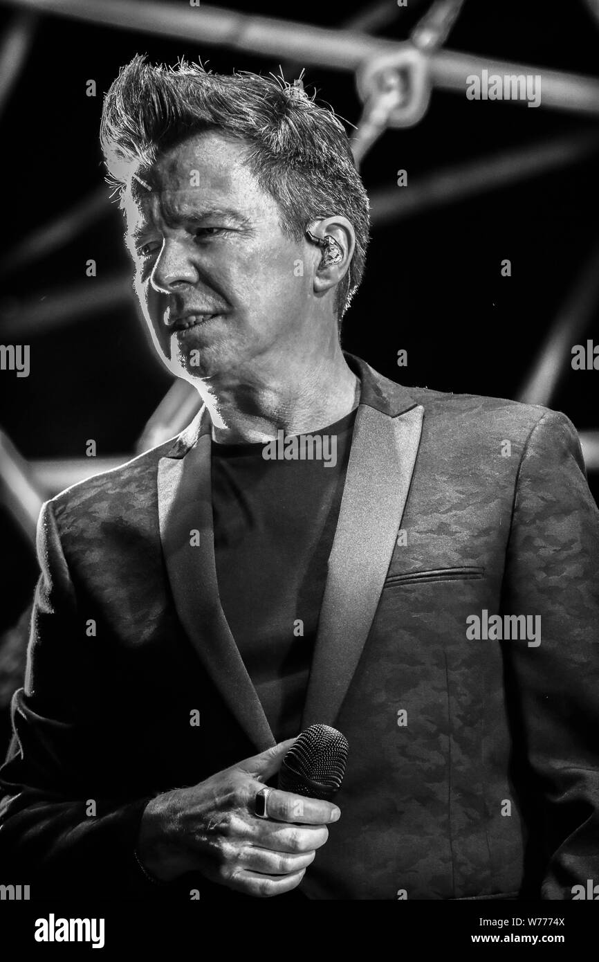 Rick astley Black and White Stock Photos & Images - Alamy