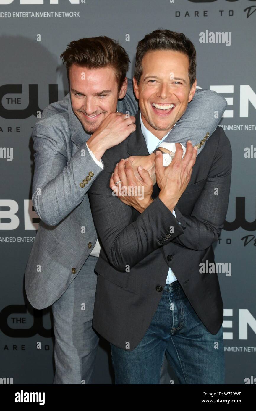 Riley smith scott wolf hi-res stock photography and images - Alamy