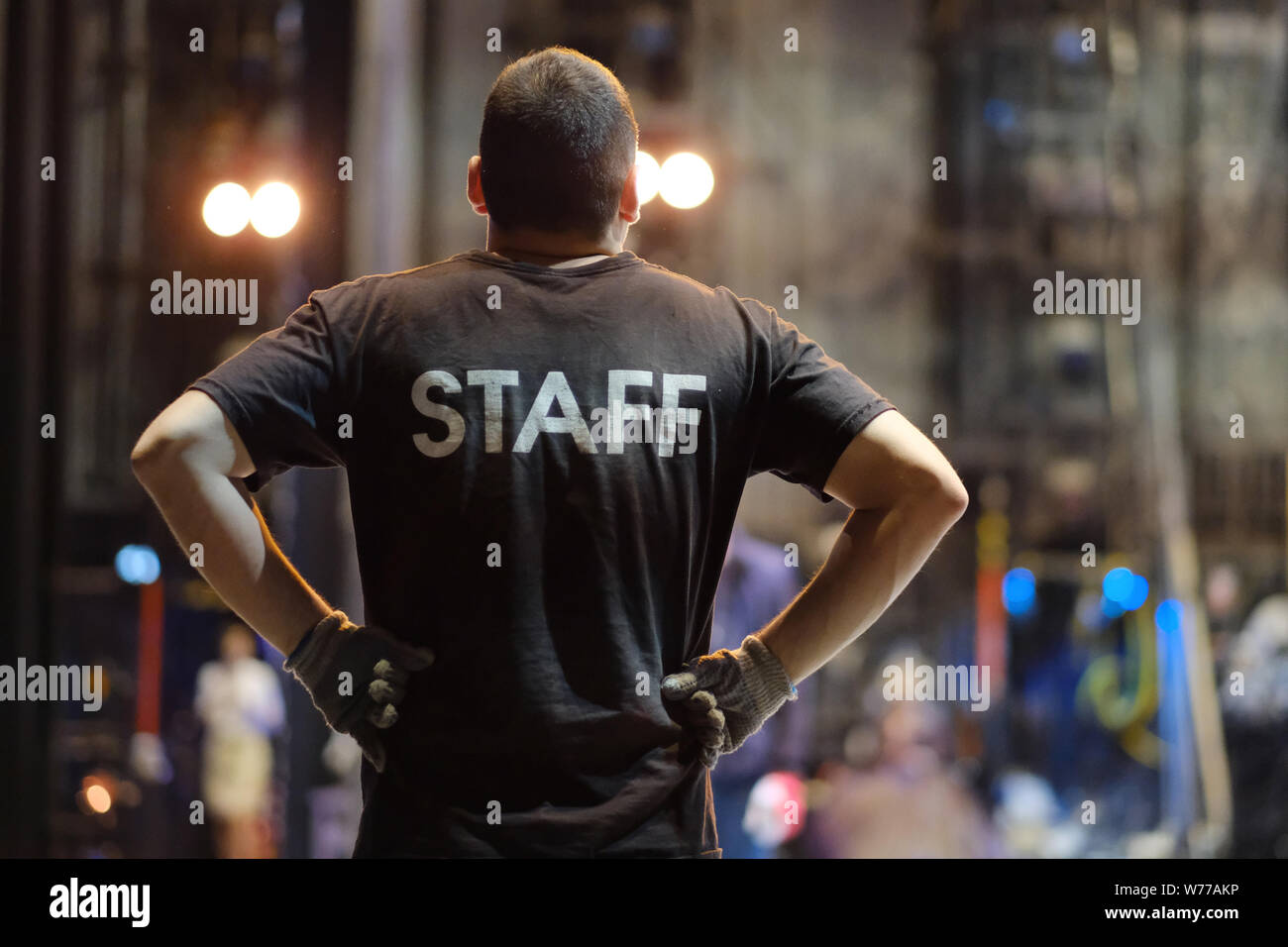 Stage scenery props hi-res stock photography and images - Alamy