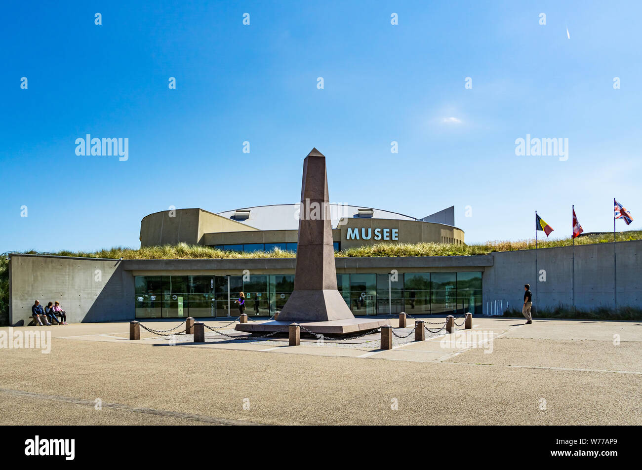 Utah Beach museum building with 4th infantry division D-Day memorial ...