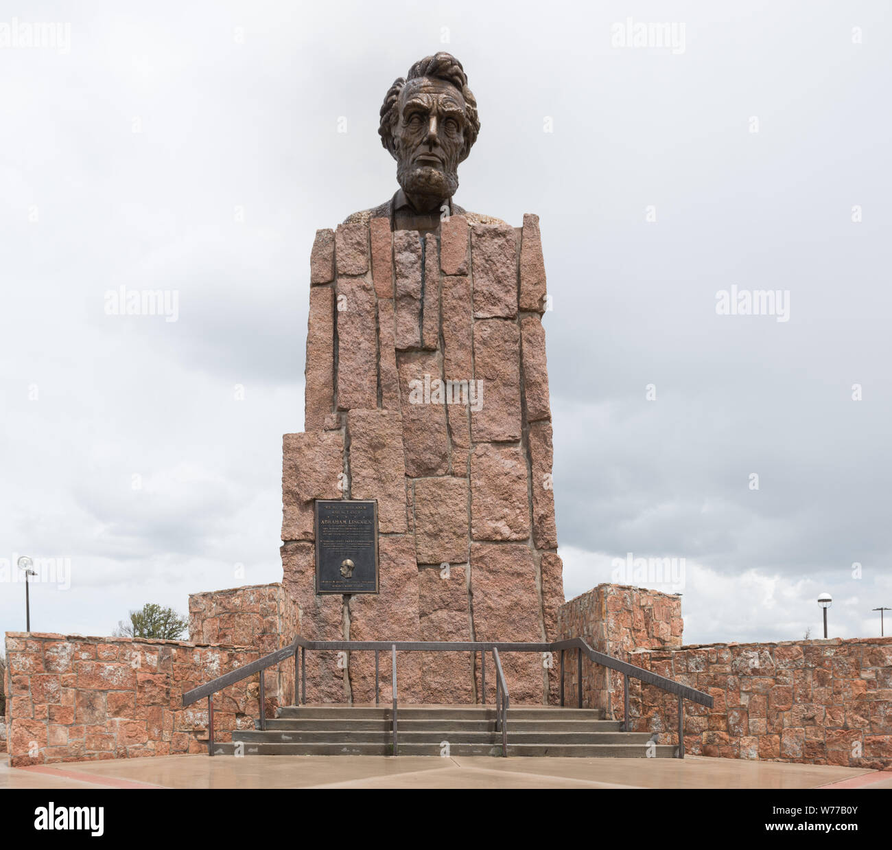 A monument to U.S. President Abraham Lincoln; Sculpted by Robert I ...