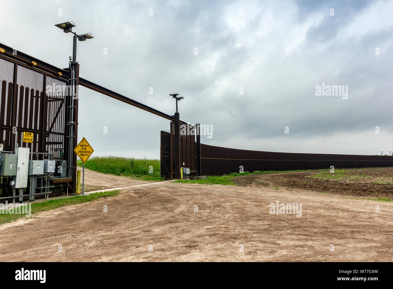 Mexico border crossing gate hi-res stock photography and images - Alamy