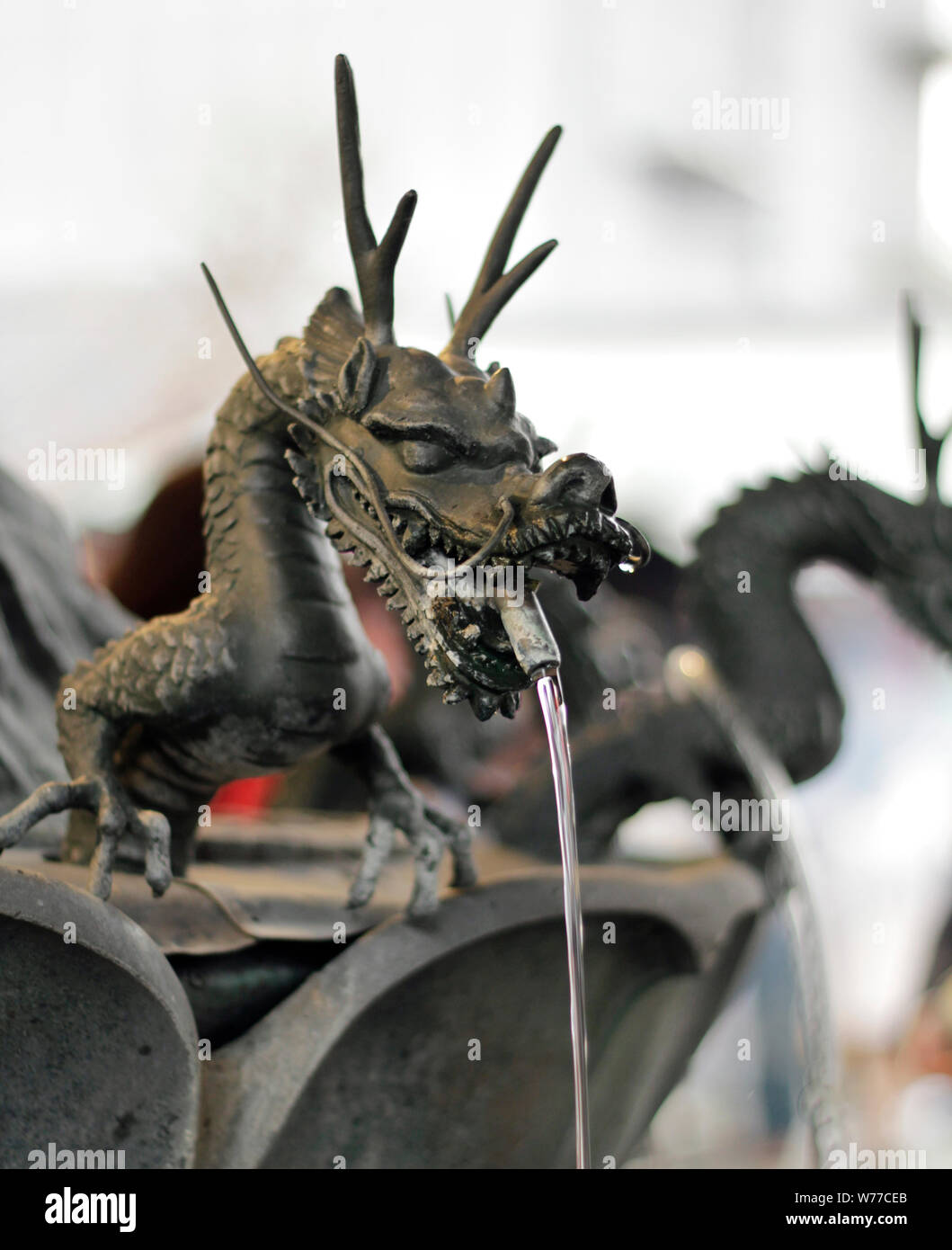 Asian dragon fountain hi-res stock photography and images - Alamy