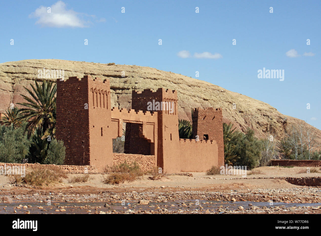 The impressive mud structures and buildings of Ait Benhaddou in Morocco ...