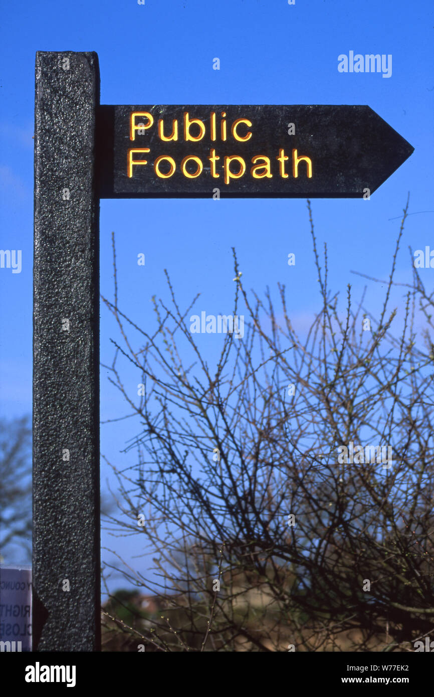 Public footpath sign Stock Photo - Alamy
