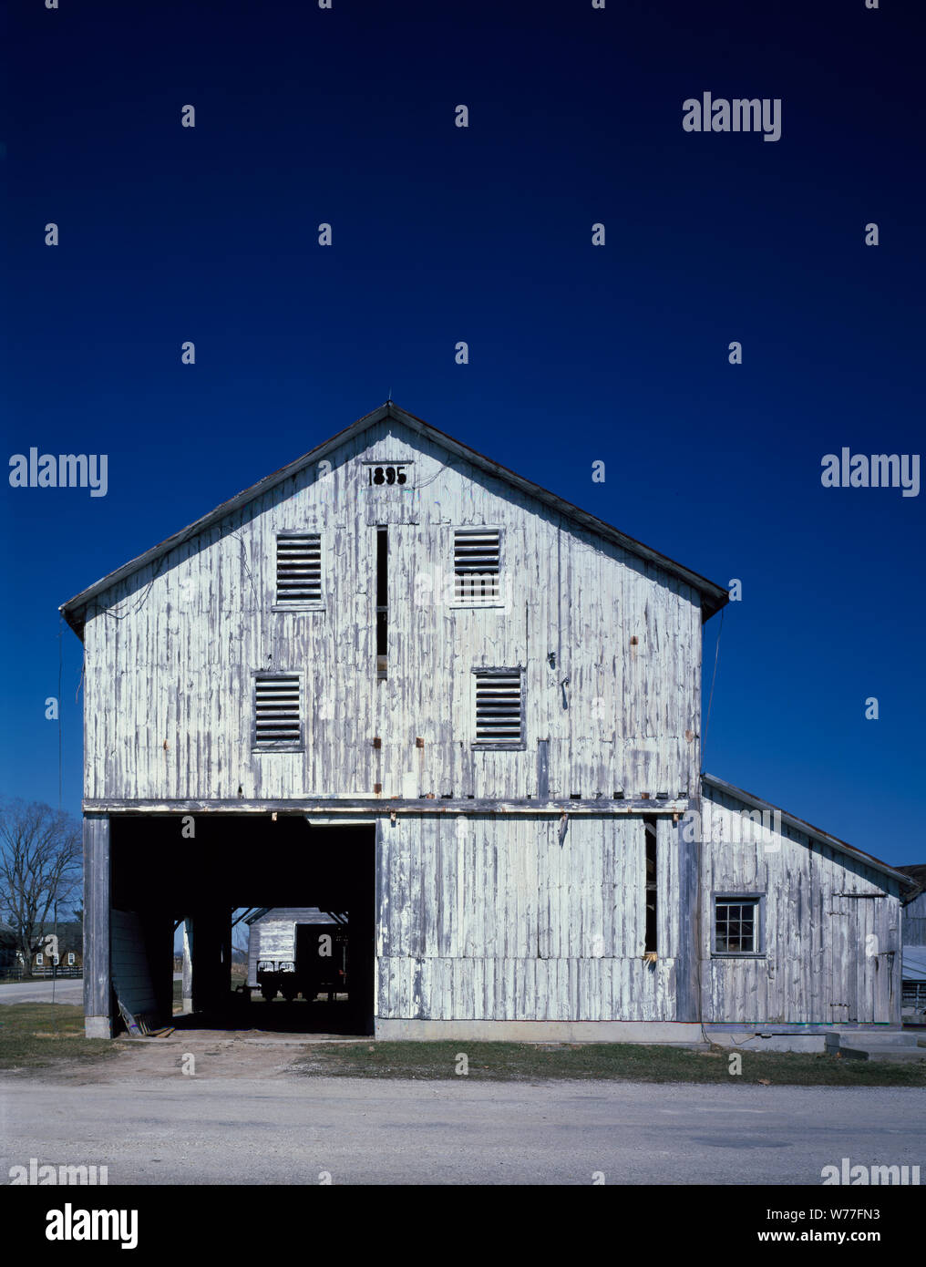 Pass through barn in the amana colonies hi-res stock photography and ...