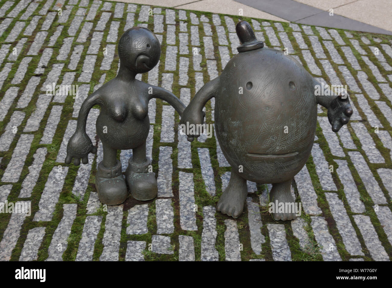 Rockman statues hi-res stock photography and images - Alamy