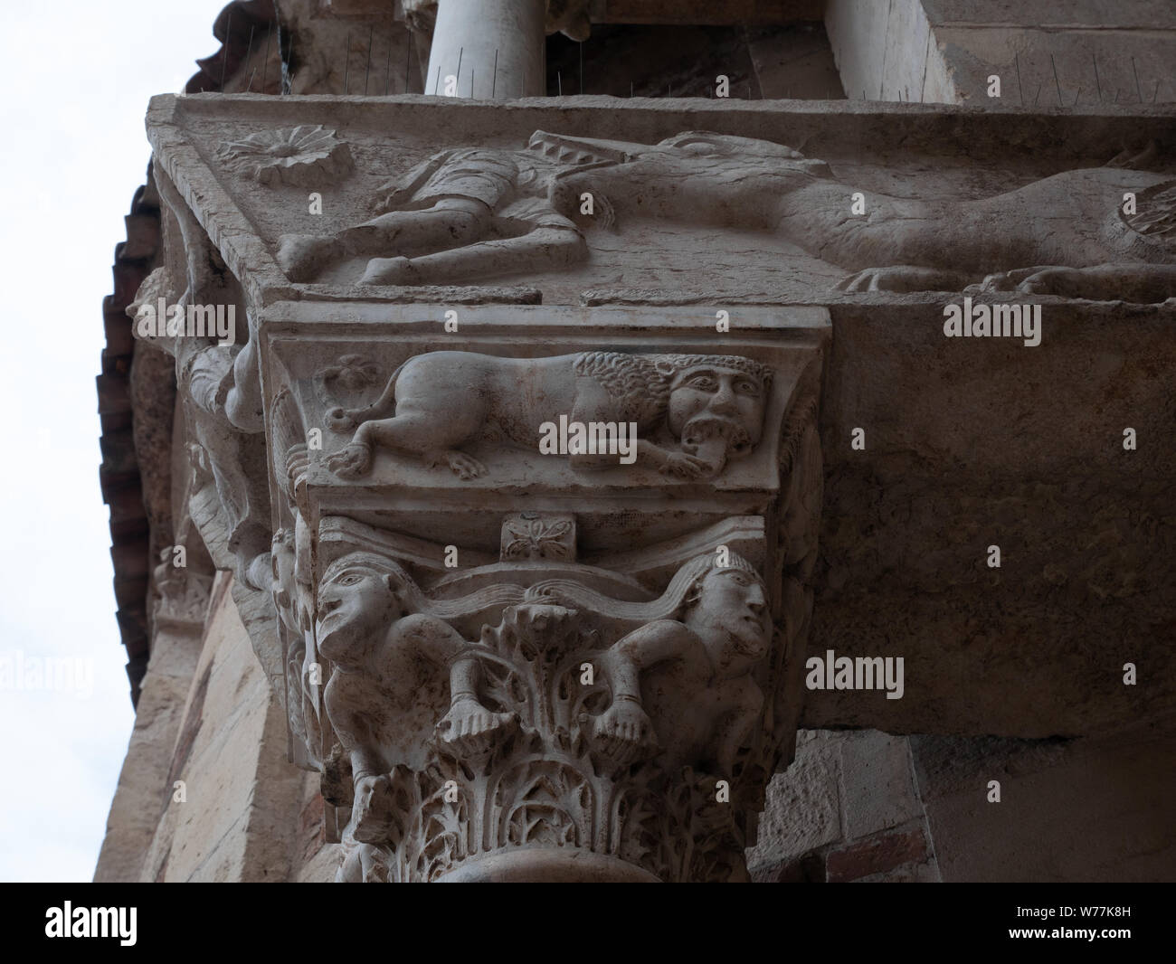 Corinthian architecture hi-res stock photography and images - Alamy