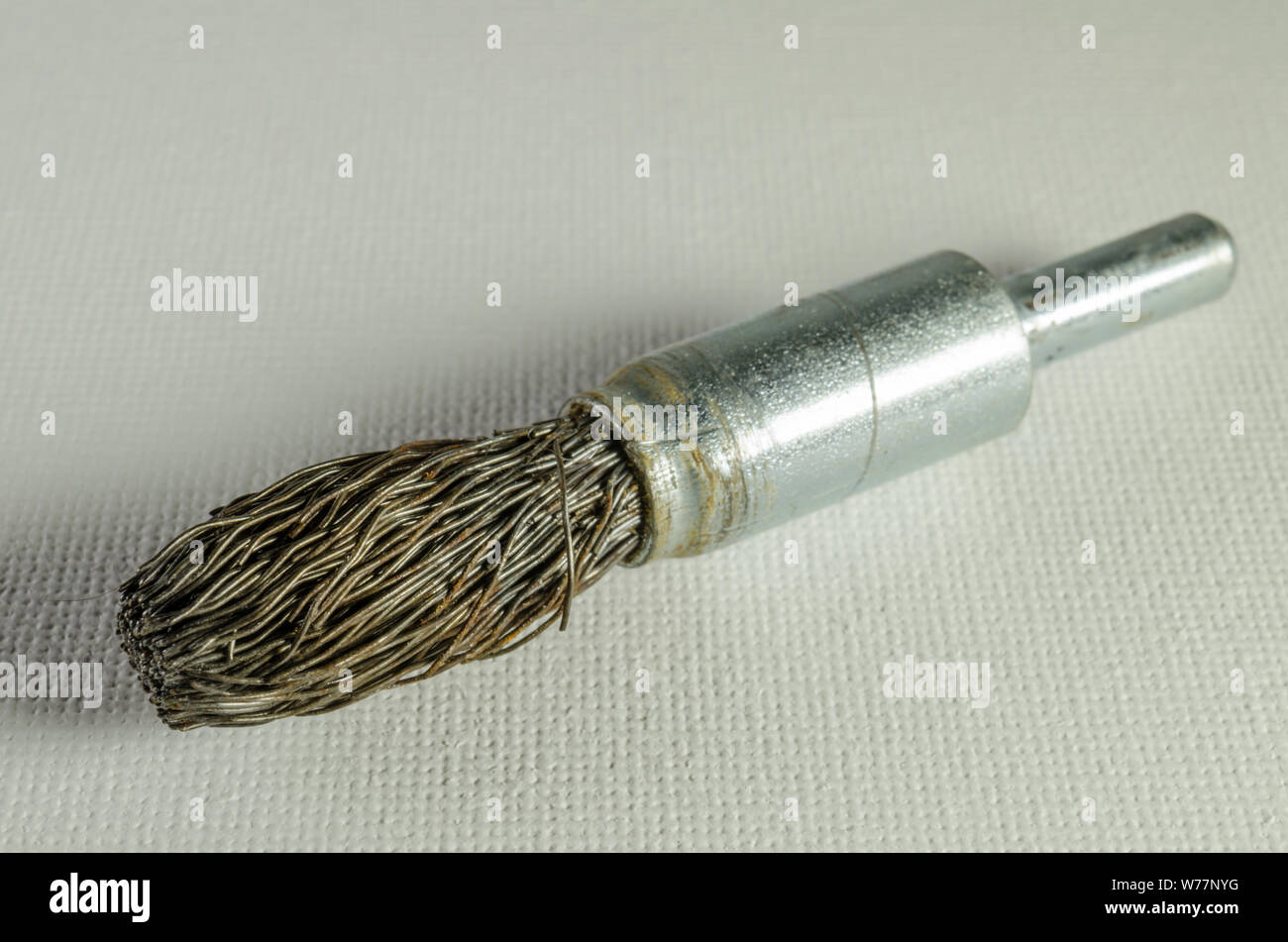 Wire brush hi-res stock photography and images - Alamy