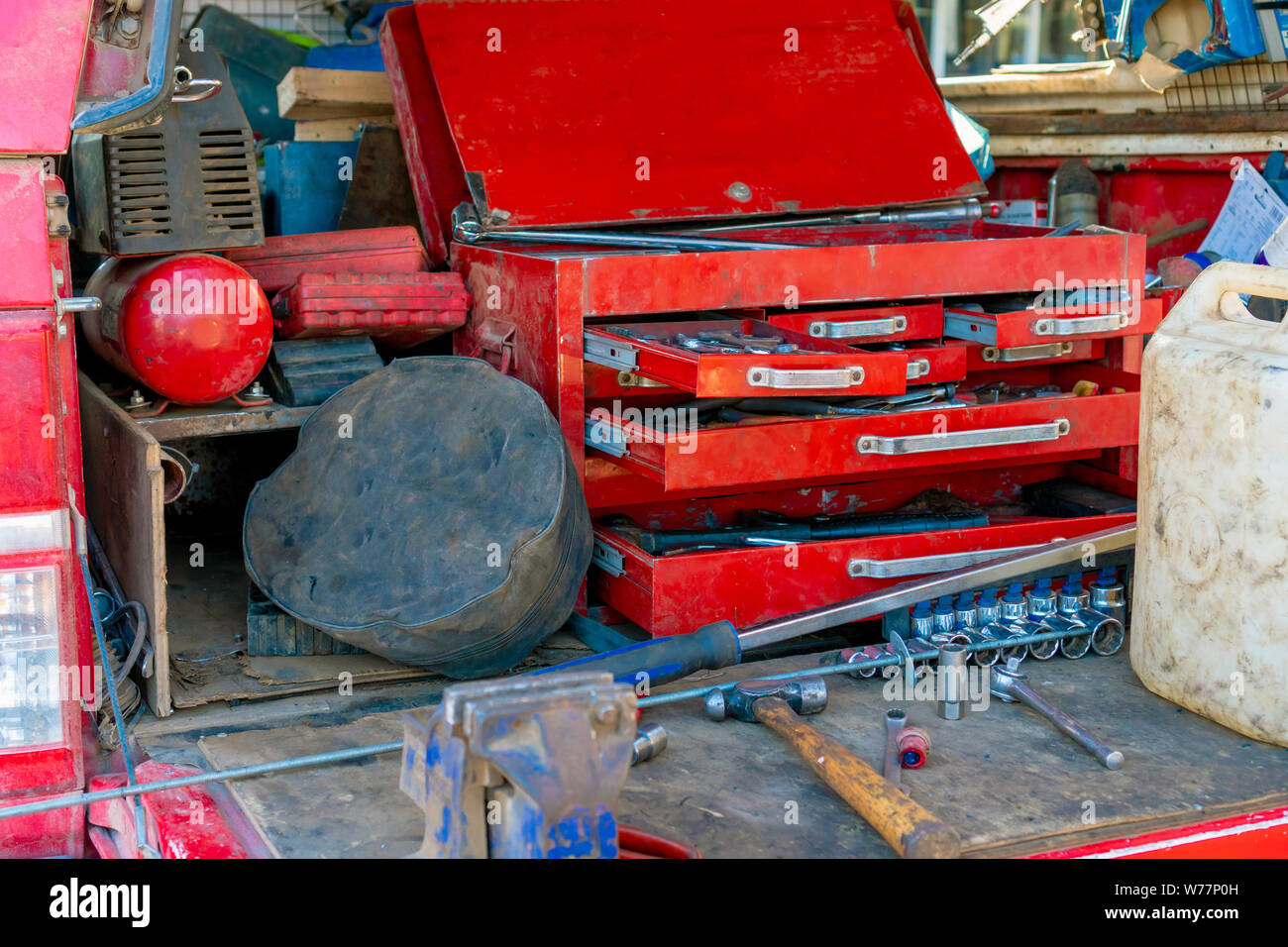 Combination race hi-res stock photography and images - Alamy