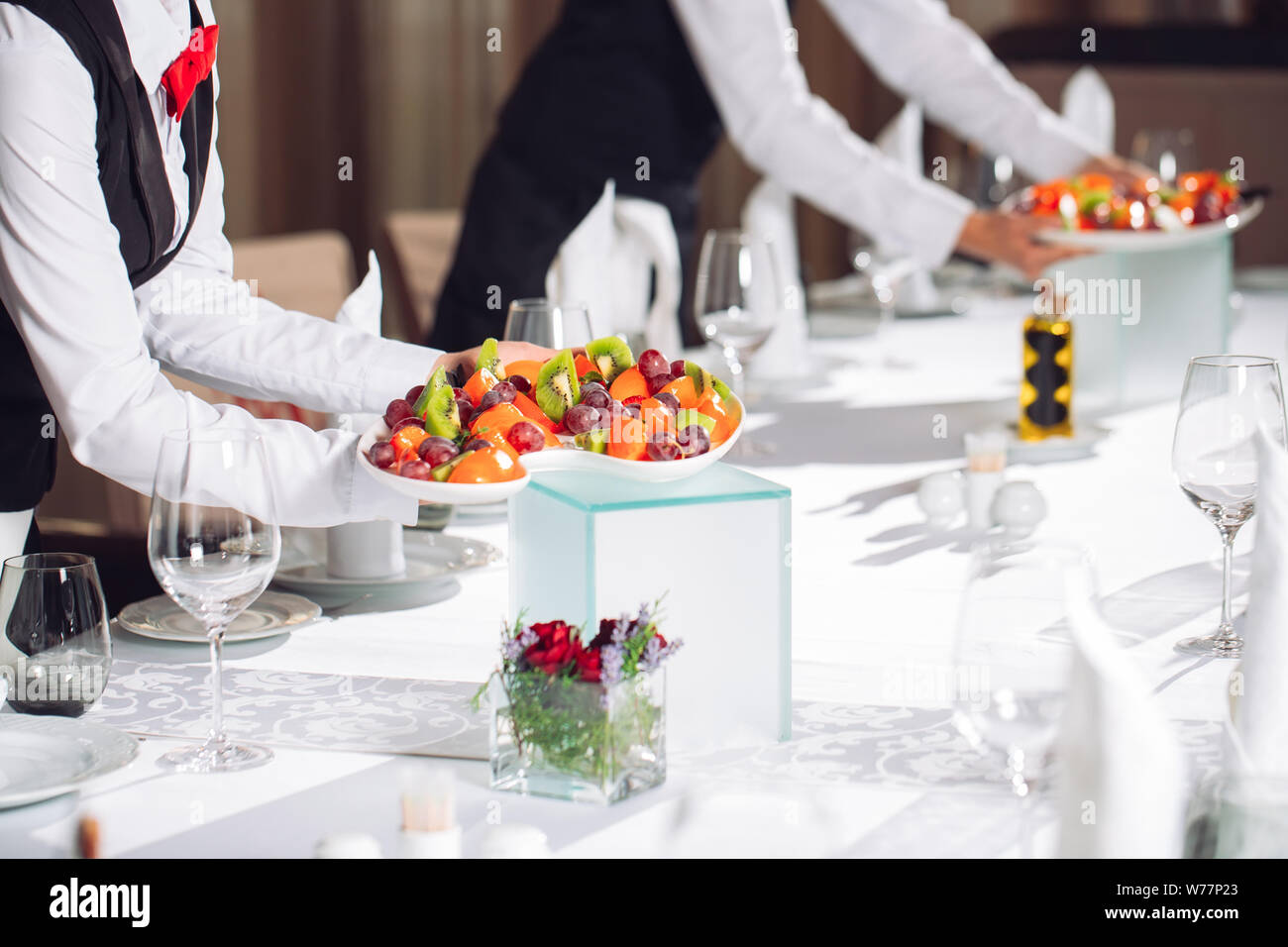 Pictures Of Waiters Serving Food