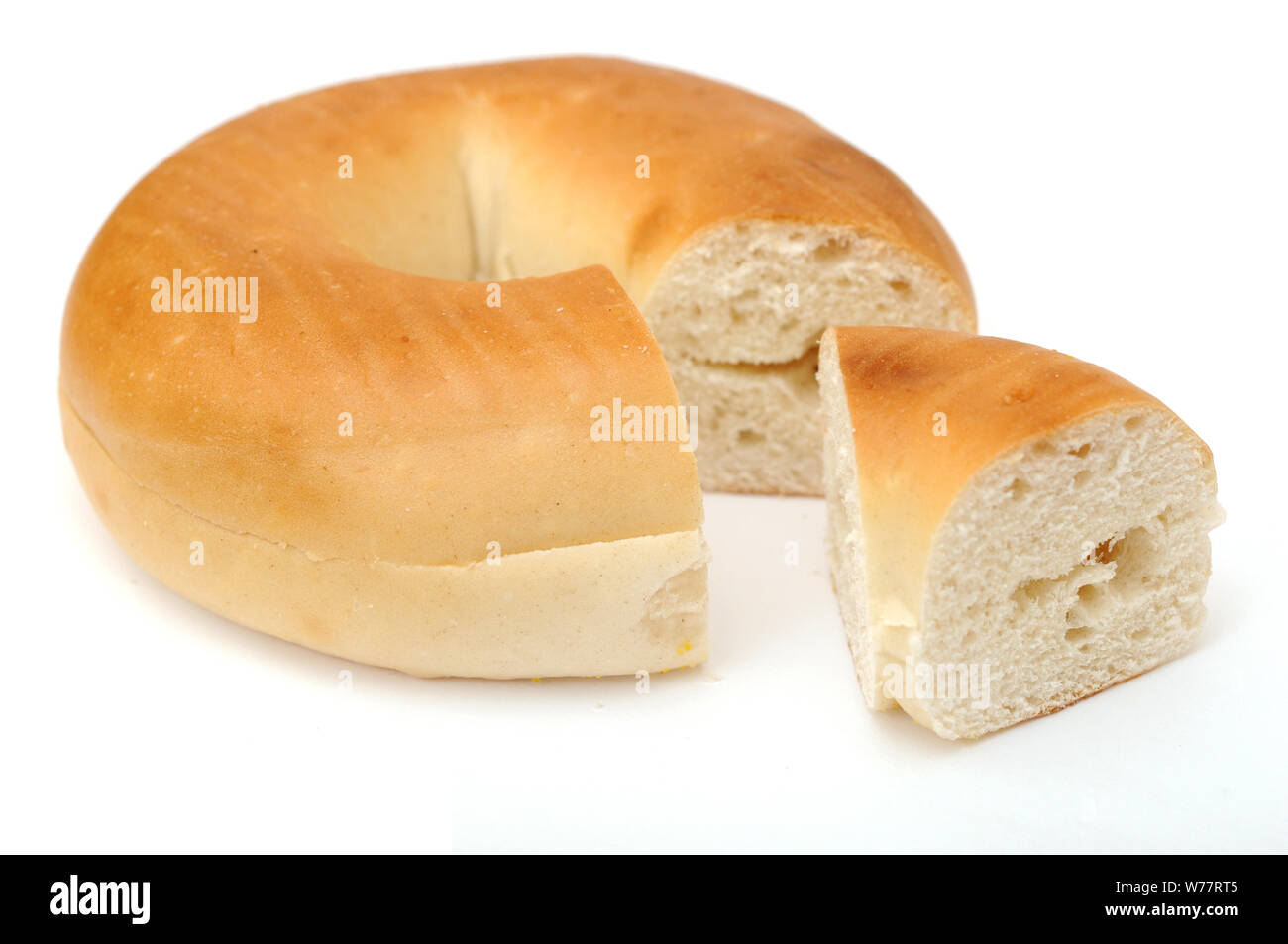 single bagel on white background Stock Photo - Alamy