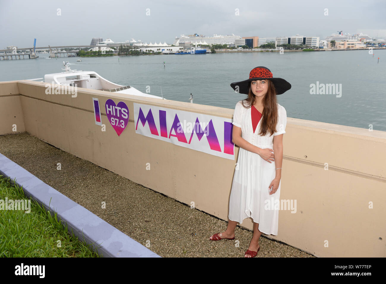 MIAMI, FL - AUGUST 04: King Deco poses for a portrait during the Hits ...