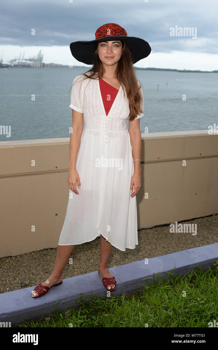 MIAMI, FL - AUGUST 04: King Deco poses for a portrait during the Hits ...