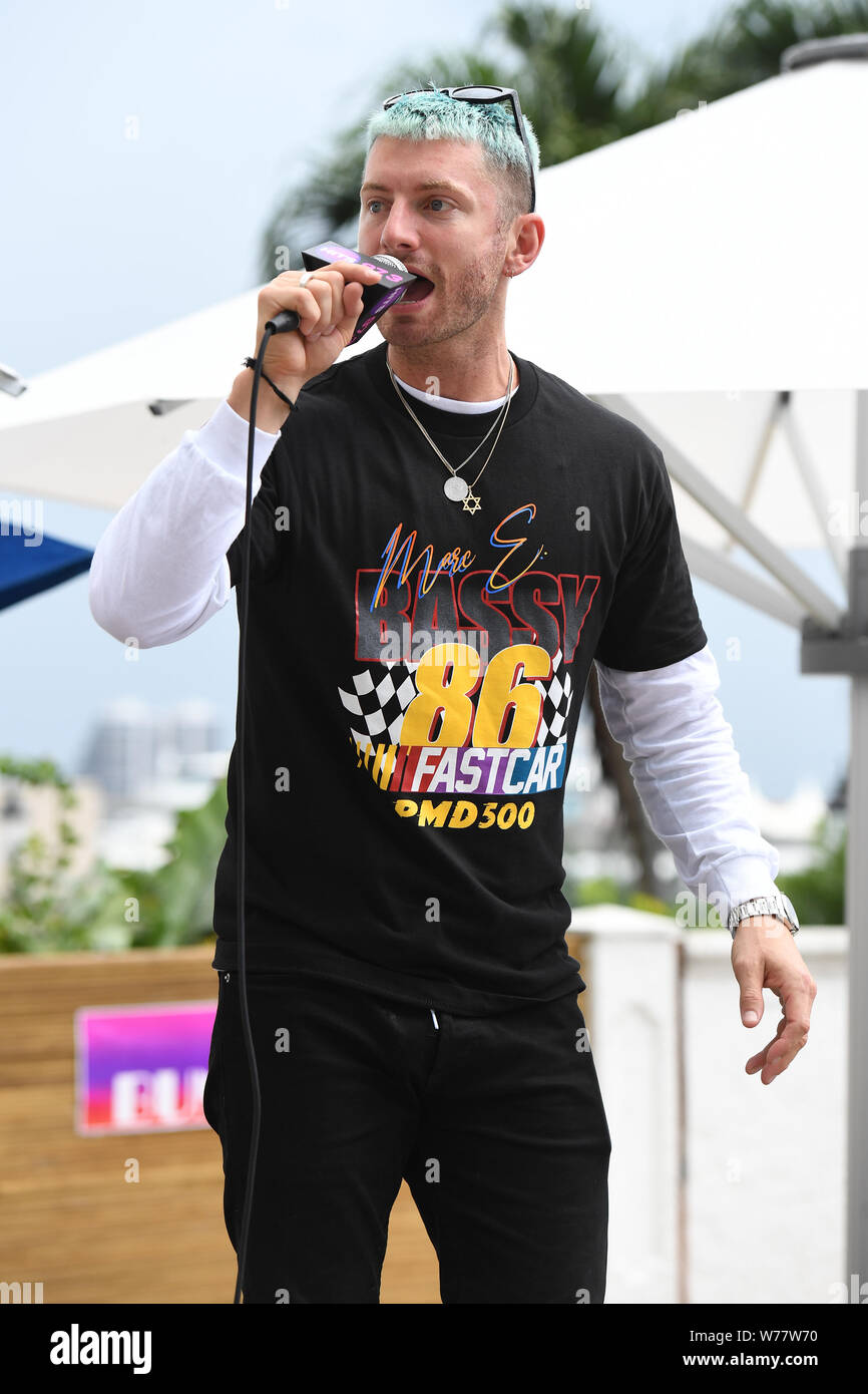 MIAMI, FL - AUGUST 04: Marc E. Bassy performs during the Hits 97.3 pool ...