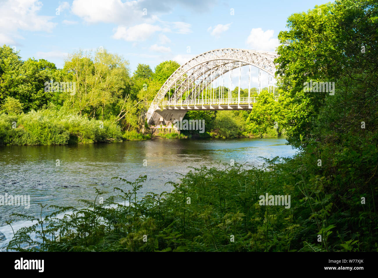 Grade ii listed pedestrian bridge hi-res stock photography and images ...