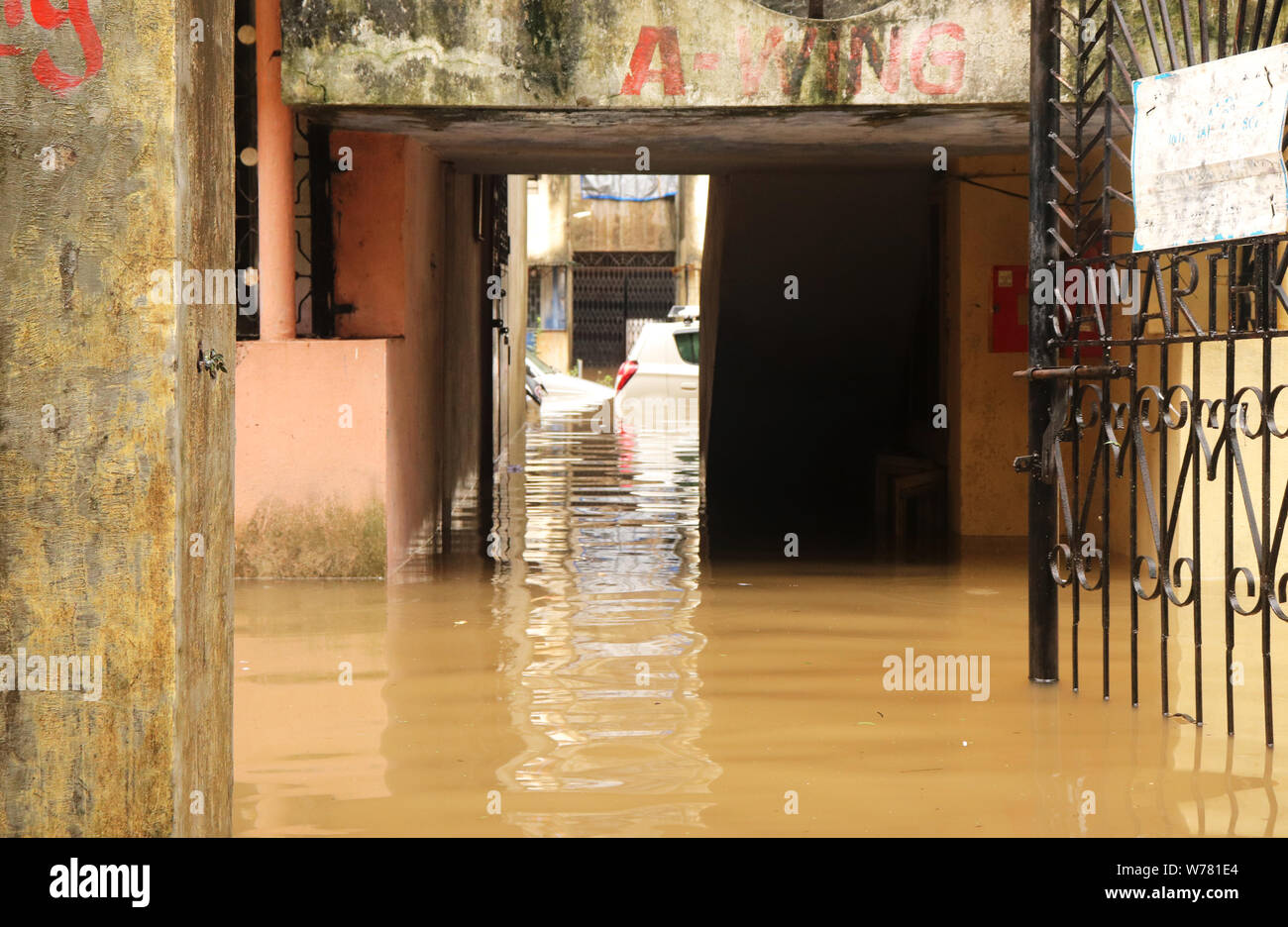 Residential area under water hi-res stock photography and images - Alamy