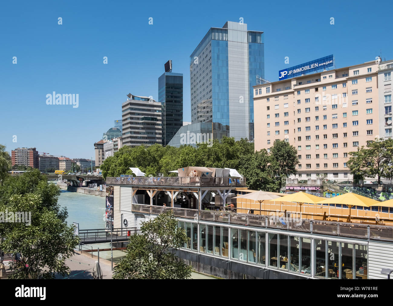Austria vienna high rise buildings hi-res stock photography and images ...