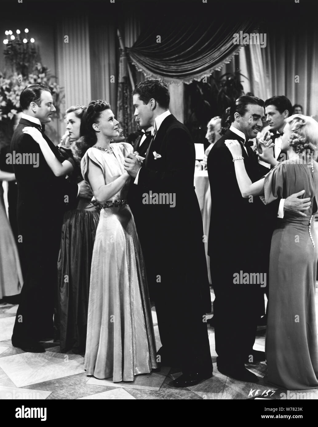 GINGER ROGERS, DENNIS MORGAN, KITTY FOYLE, 1940 Stock Photo - Alamy