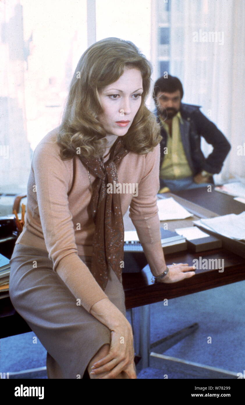 Faye Dunaway Network High Resolution Stock Photography and Images - Alamy