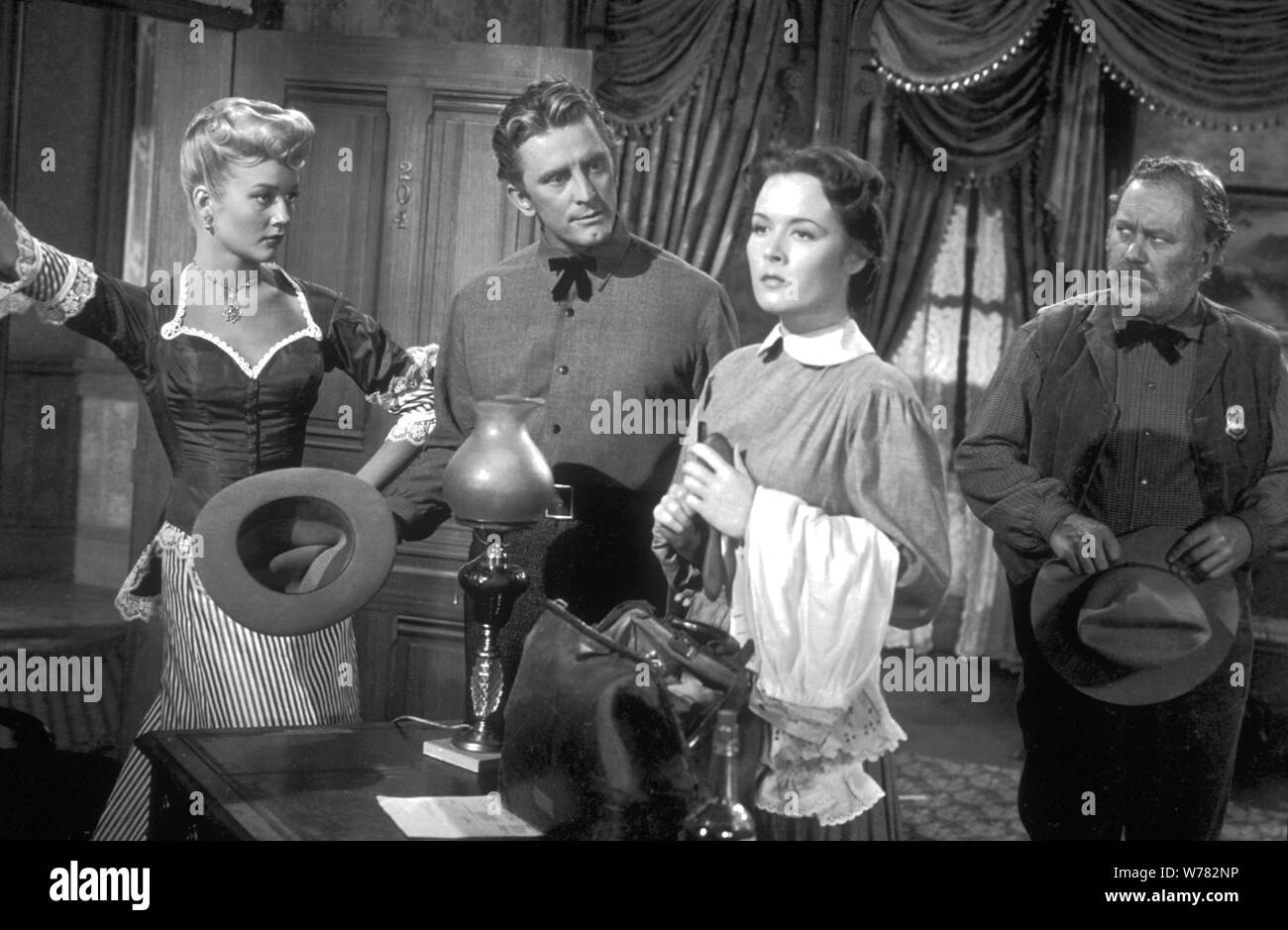 PATRICE WYMORE, KIRK DOUGLAS, EVE MILLER & EDGAR BUCHANAN Character(s ...