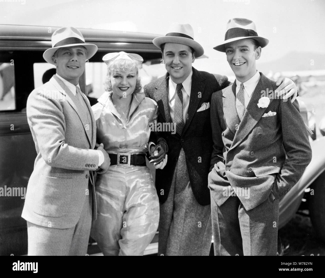 Allstar picture library bond hi-res stock photography and images - Alamy