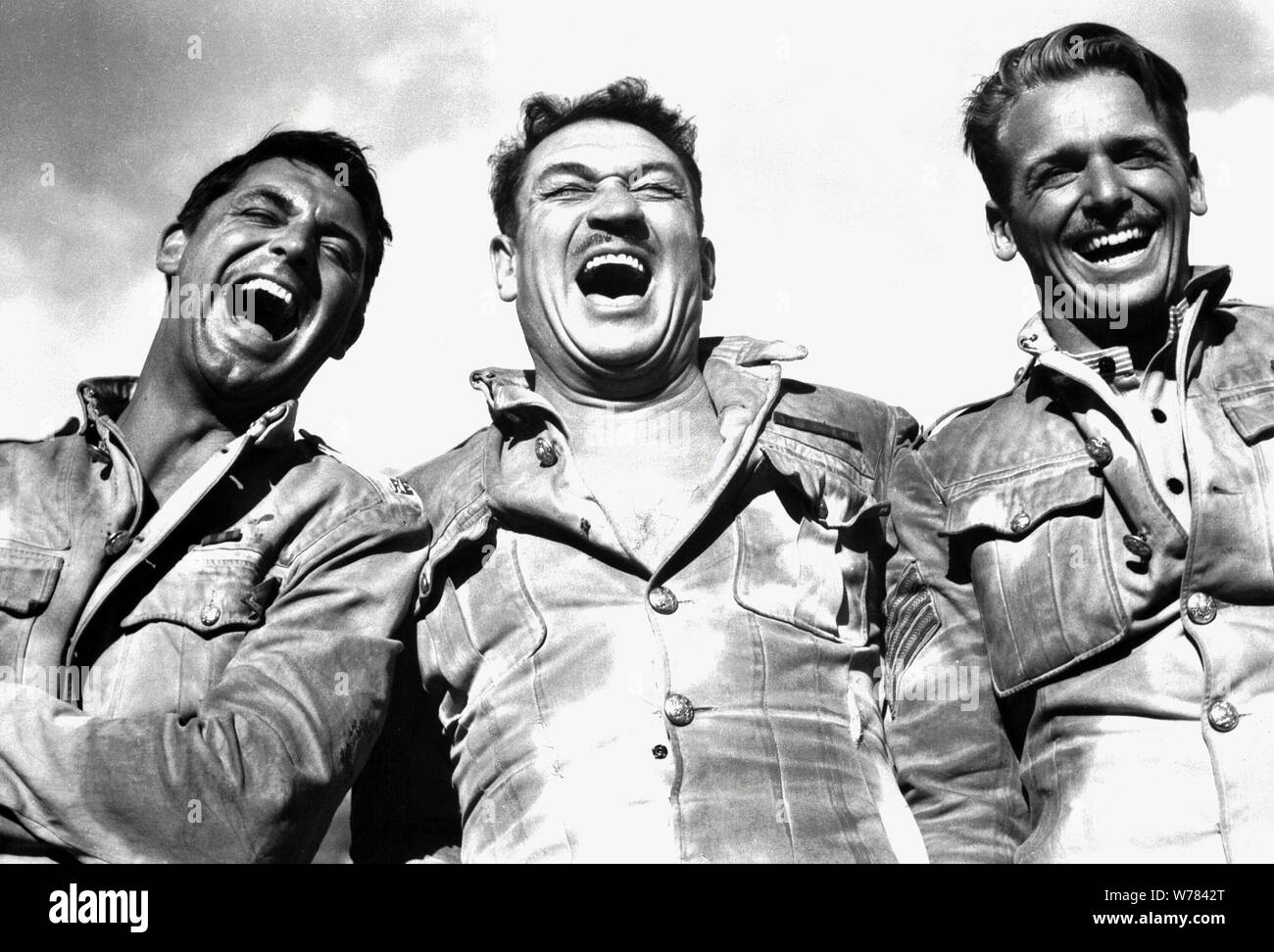 CARY GRANT, VICTOR MCLAGLEN, DOUGLAS FAIRBANKS JR., GUNGA DIN, 1939 ...