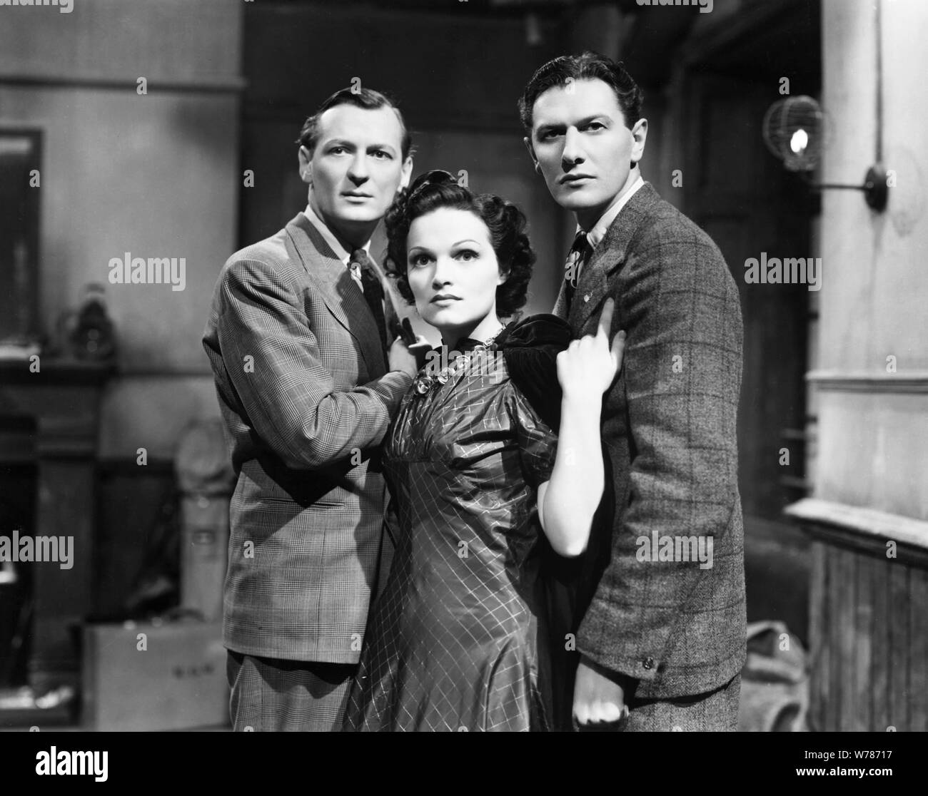 RICHARD MURDOCH, LINDEN TRAVERS, PETER MURRAY-HILL, THE GHOST TRAIN ...