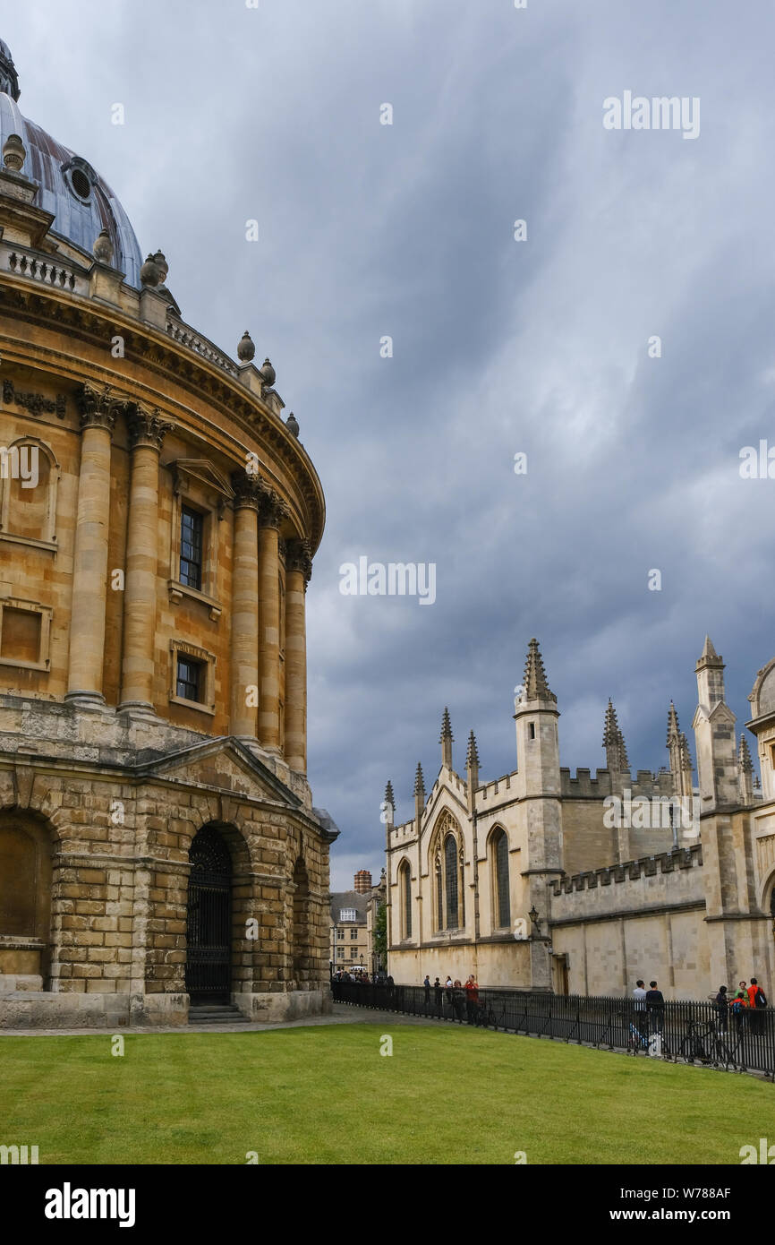 The Radcliffe Camera building is one of the most recognisible ...