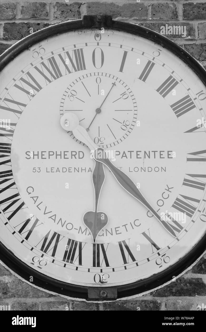 Shepherd gate clock at royal greenwich observatory Black and White ...