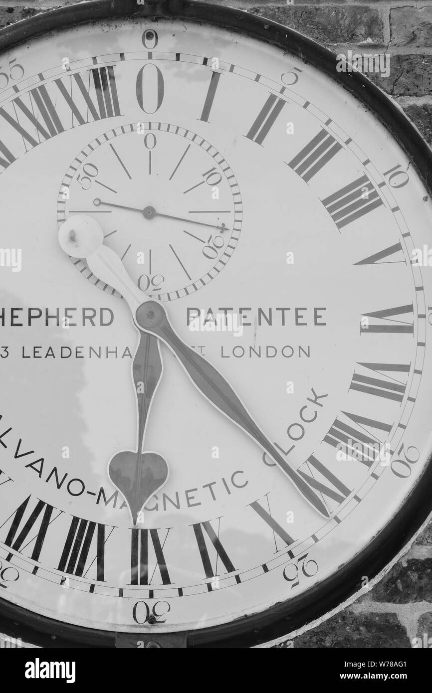 Shepherd gate clock at royal greenwich observatory Black and White ...
