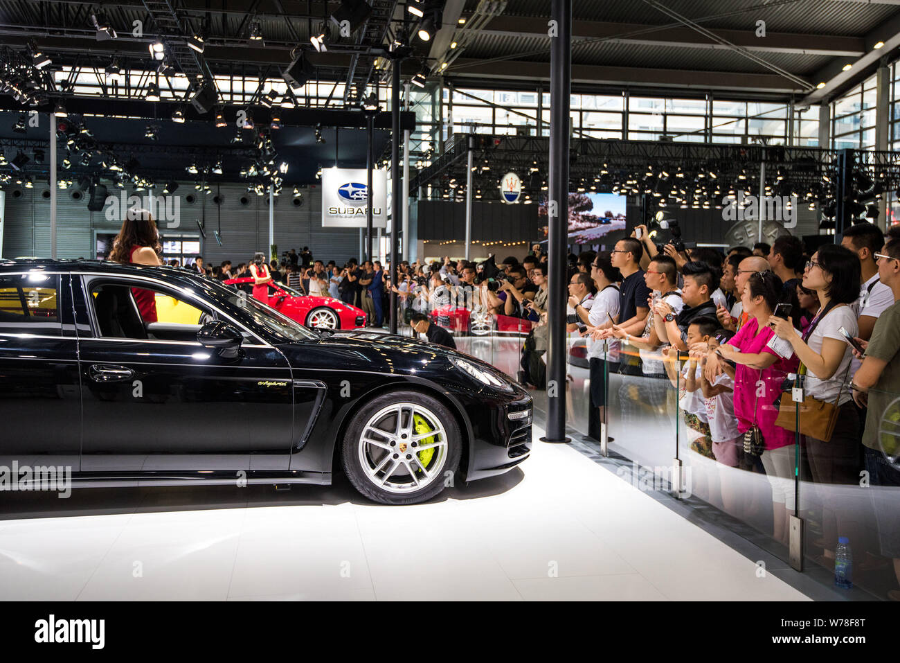 Porsche sales stand hi-res stock photography and images - Alamy