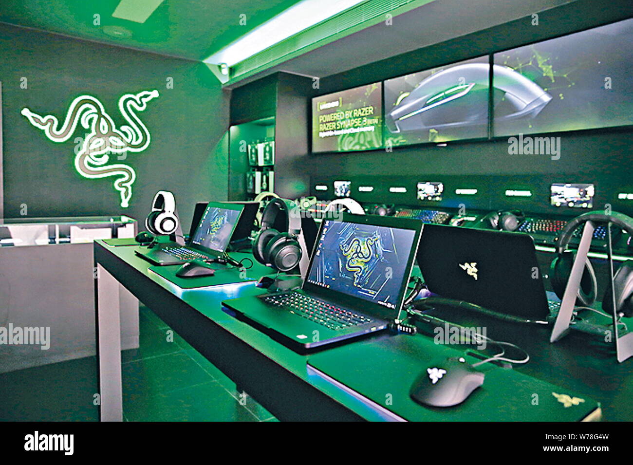 Razer inc hi-res stock photography and images - Alamy