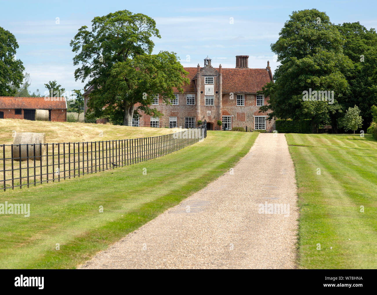 Abbey house farm hi-res stock photography and images - Alamy