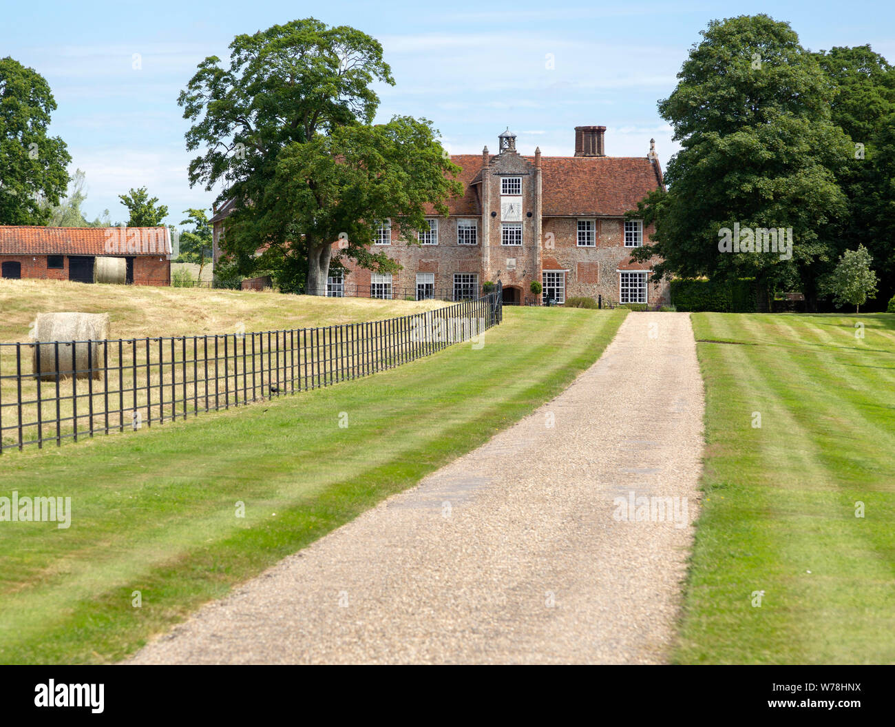 Hall of nuns hi-res stock photography and images - Alamy