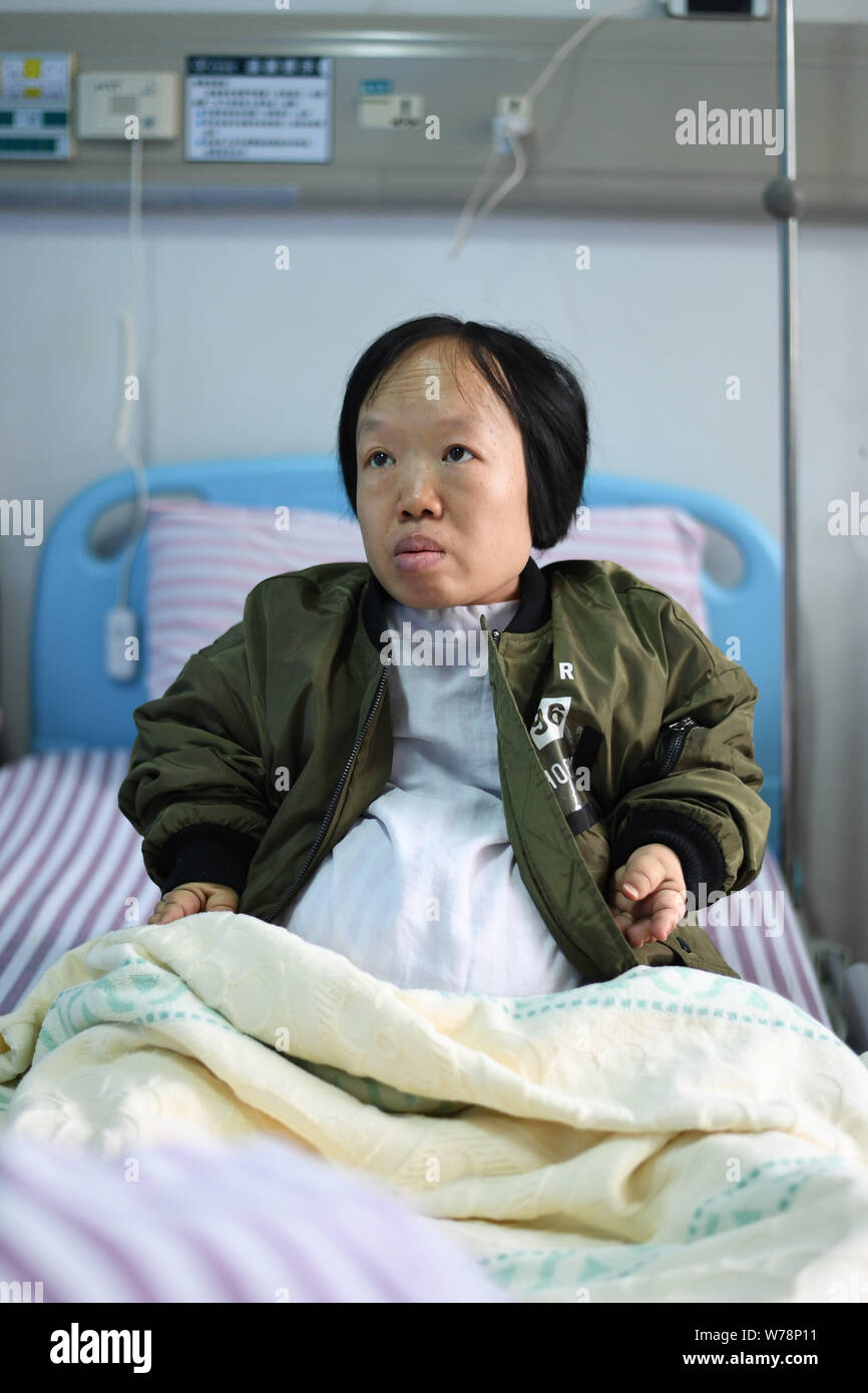 Chinese woman Wei Chunlan who is just a little over three feet tall ...