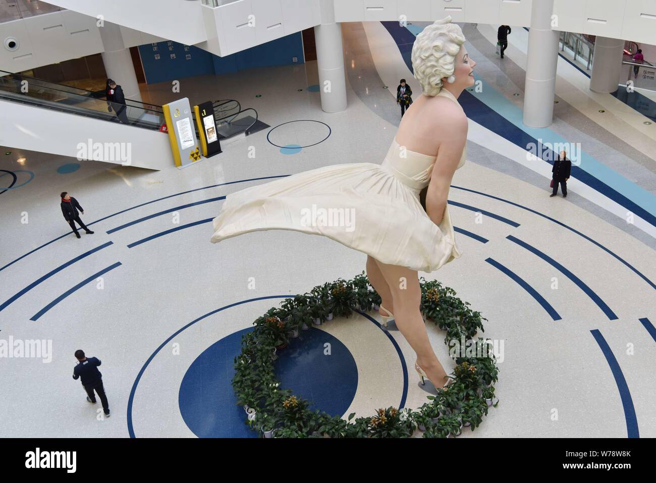An eight-meter-tall sculpture of American actress and model Marilyn ...