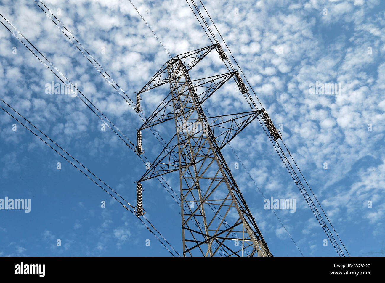 National Grid Electric Pylon in Wouldham Kent Stock Photo - Alamy