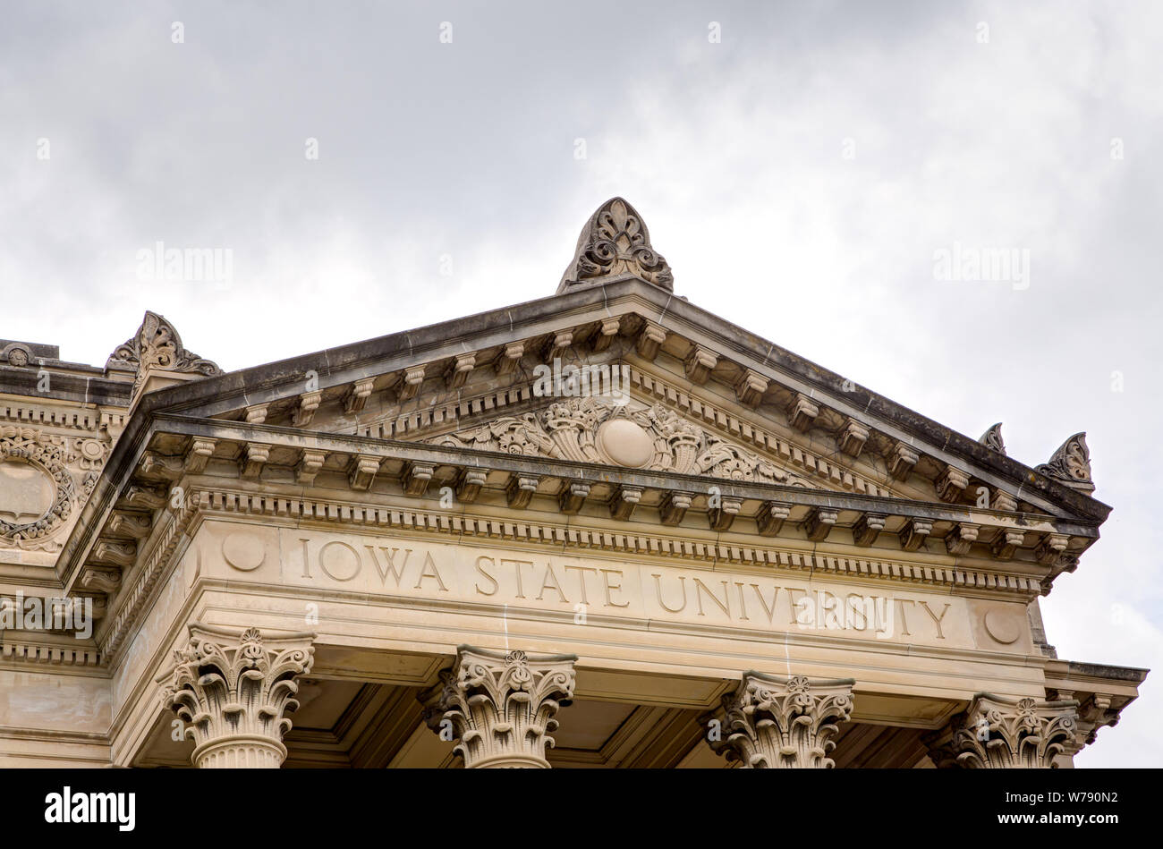 Beardshear hall hi-res stock photography and images - Alamy