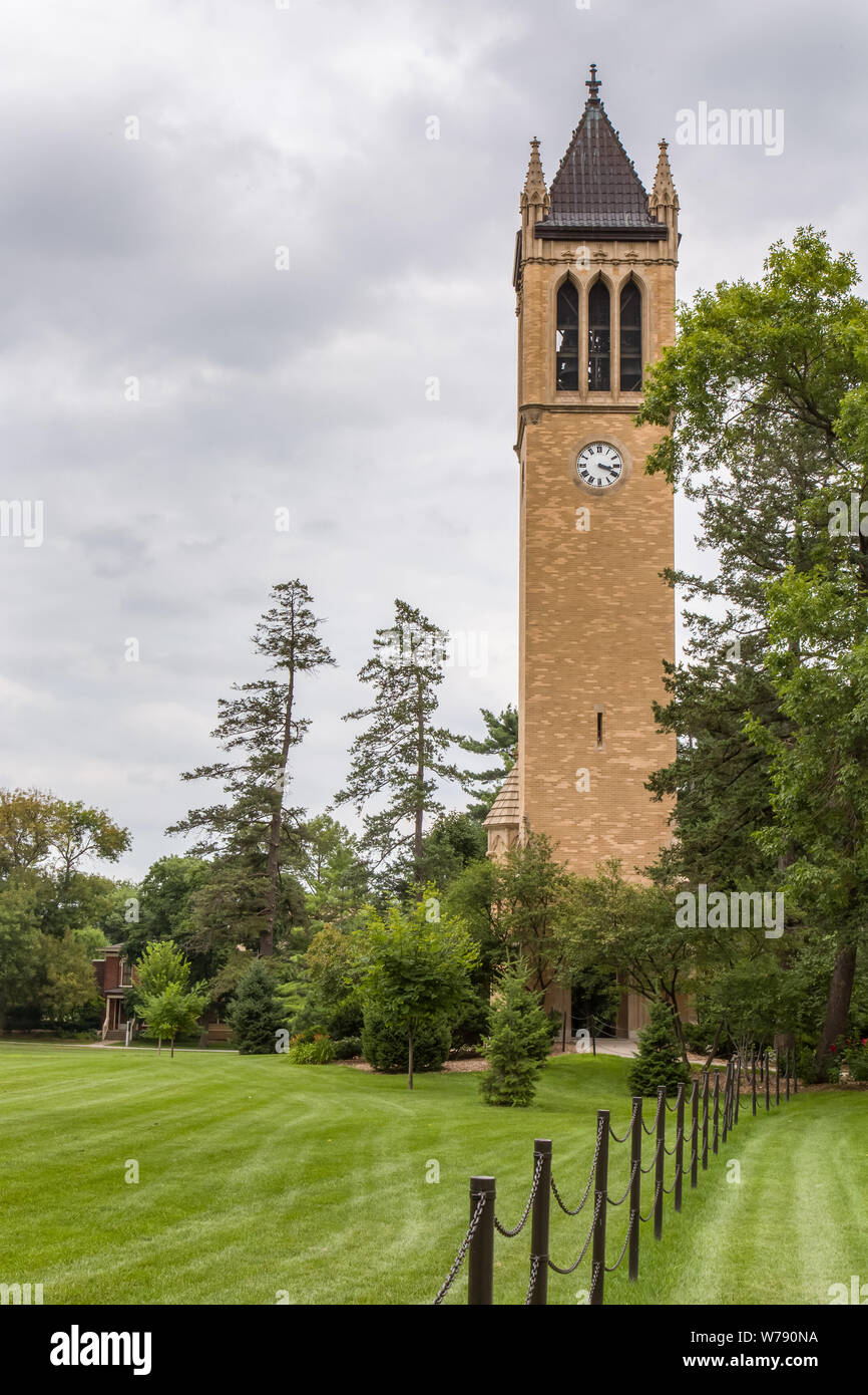 Campanile clock hi-res stock photography and images - Alamy