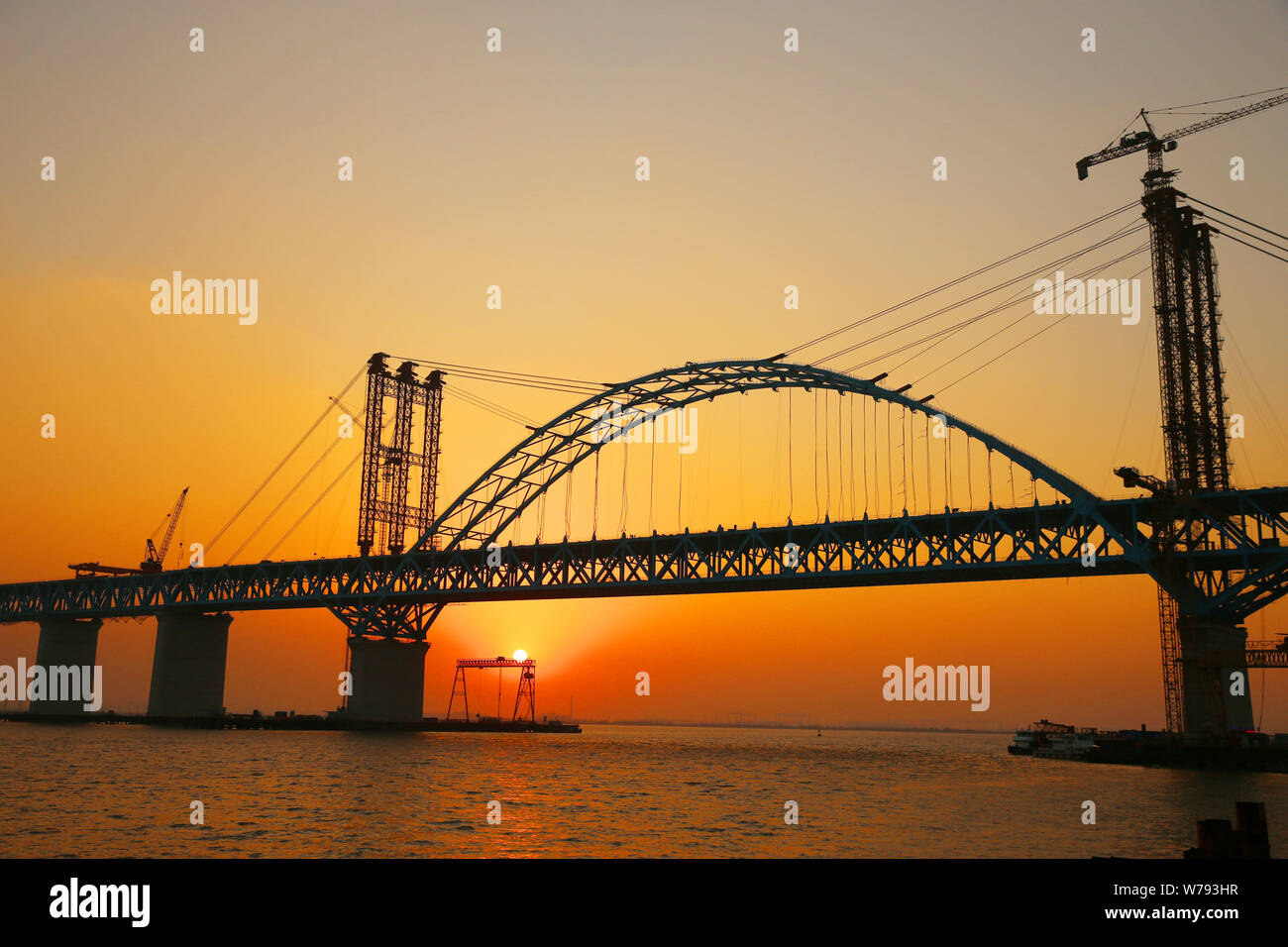 The section of Tiansheng Port Area of the world's longest cable-stayed ...