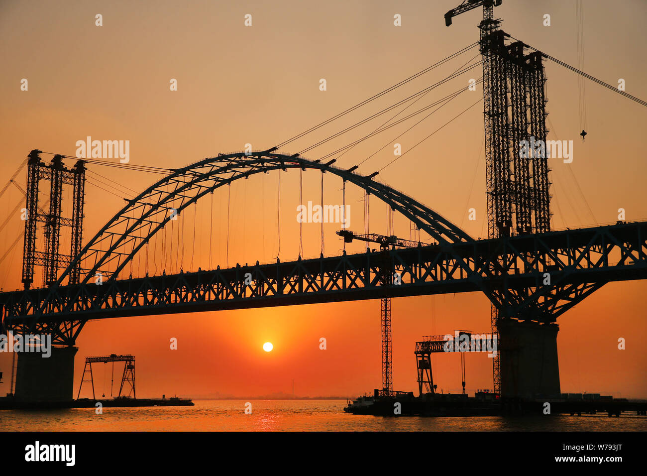 The section of Tiansheng Port Area of the world's longest cable-stayed ...