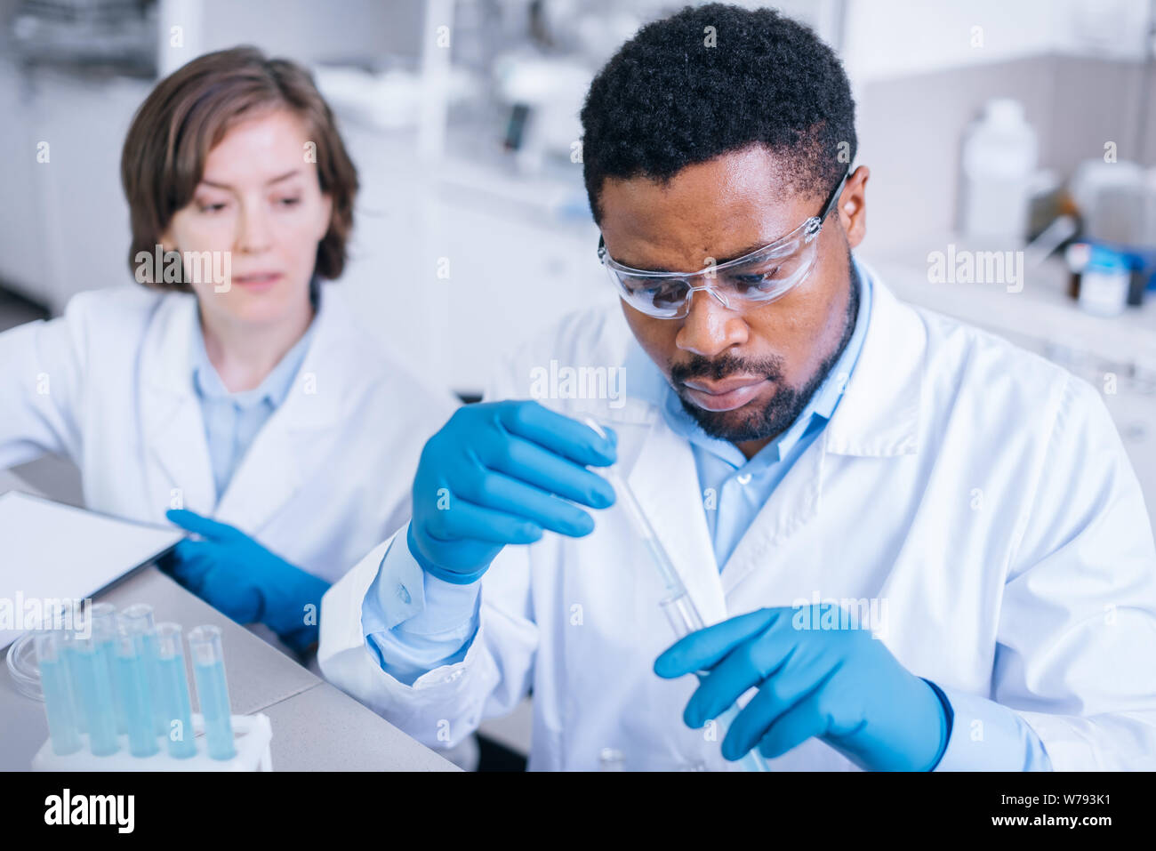 Scientists laboratory flask hi-res stock photography and images - Alamy