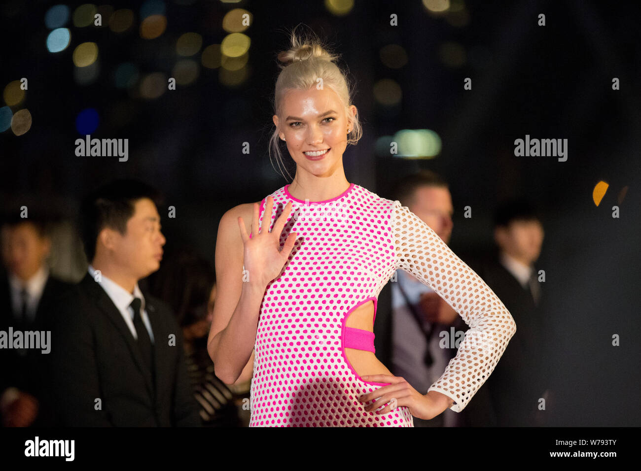 Victoria's Secret Angel and American model Karlie Kloss poses before ...