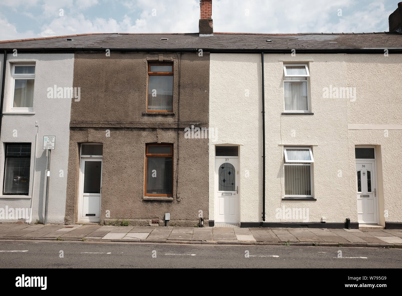 July 2019 - Two homes in Cardiff, Wales, UK Stock Photo - Alamy