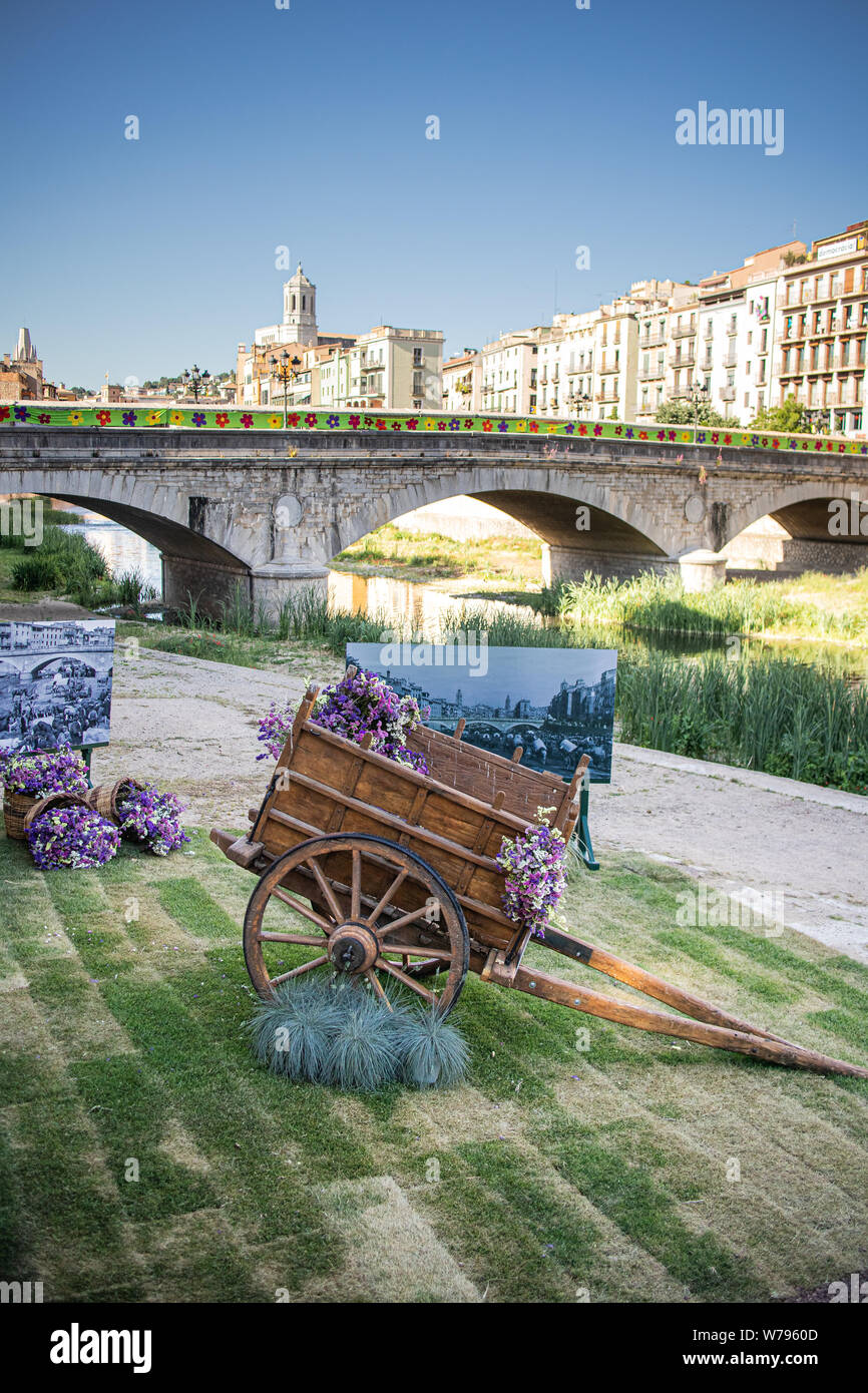 Decorated Lorry High Resolution Stock Photography and Images - Alamy
