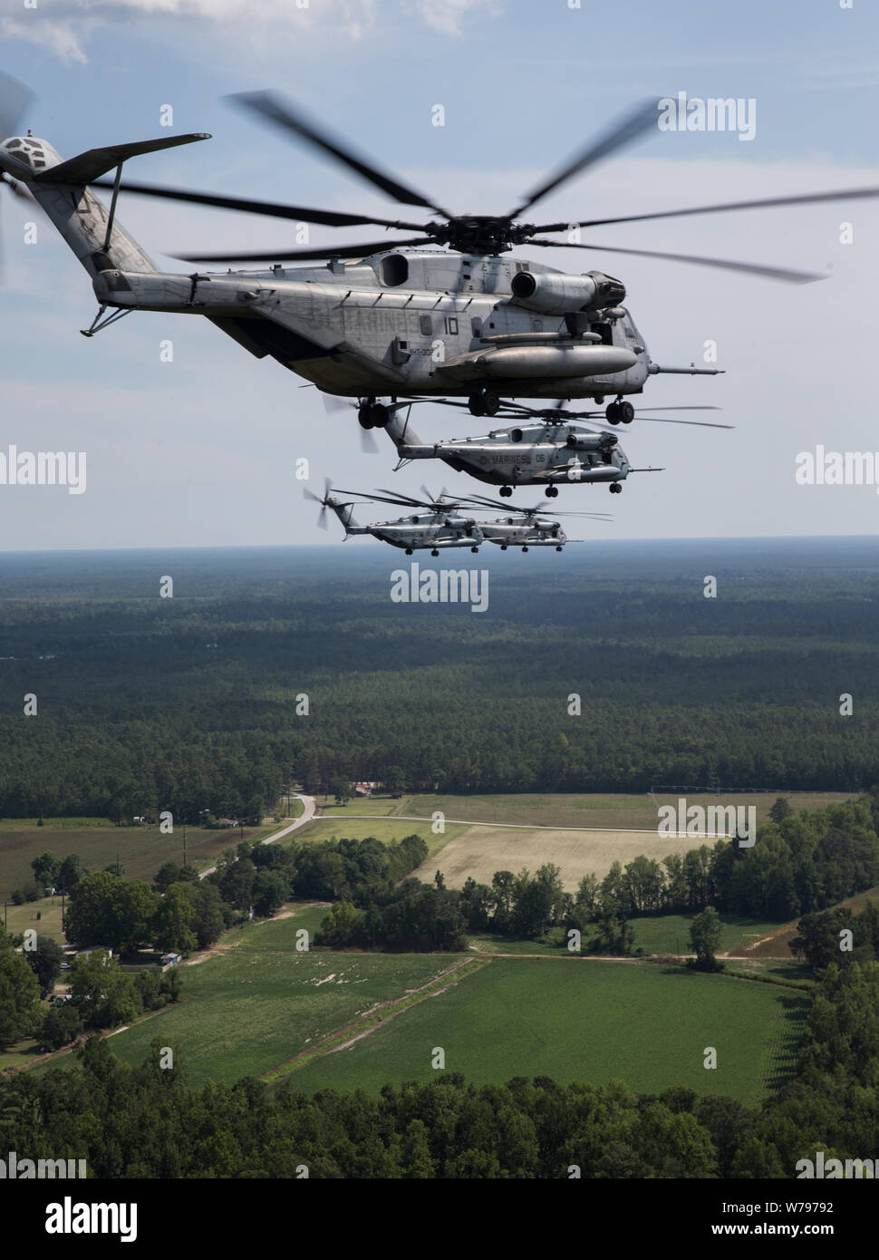 U.S. Marine Corps CH-53E Super Stallions with Marine Heavy Helicopter ...