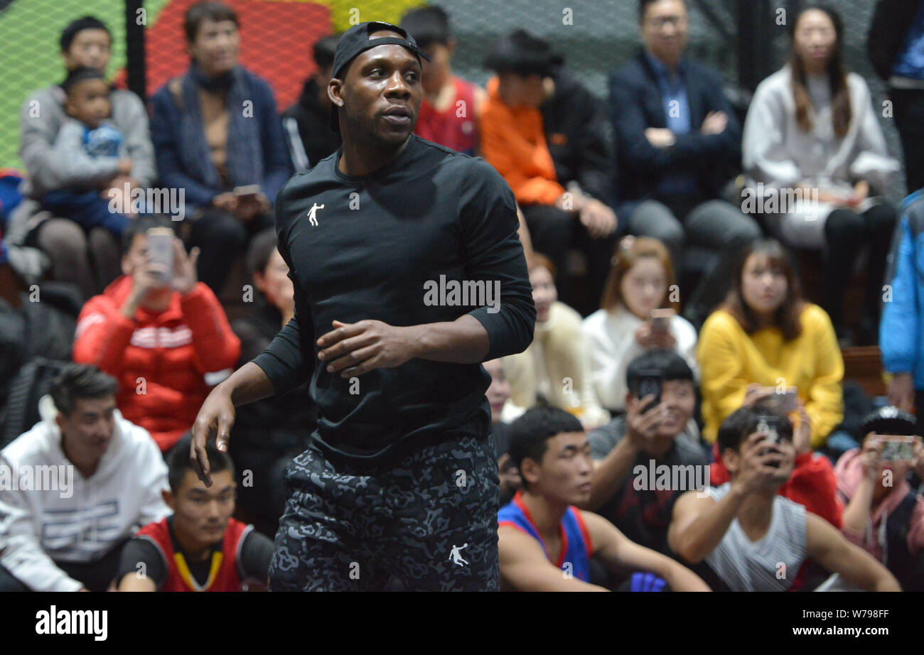 American basketball player Lester Hudson of Liaoning Flying Leopards ...