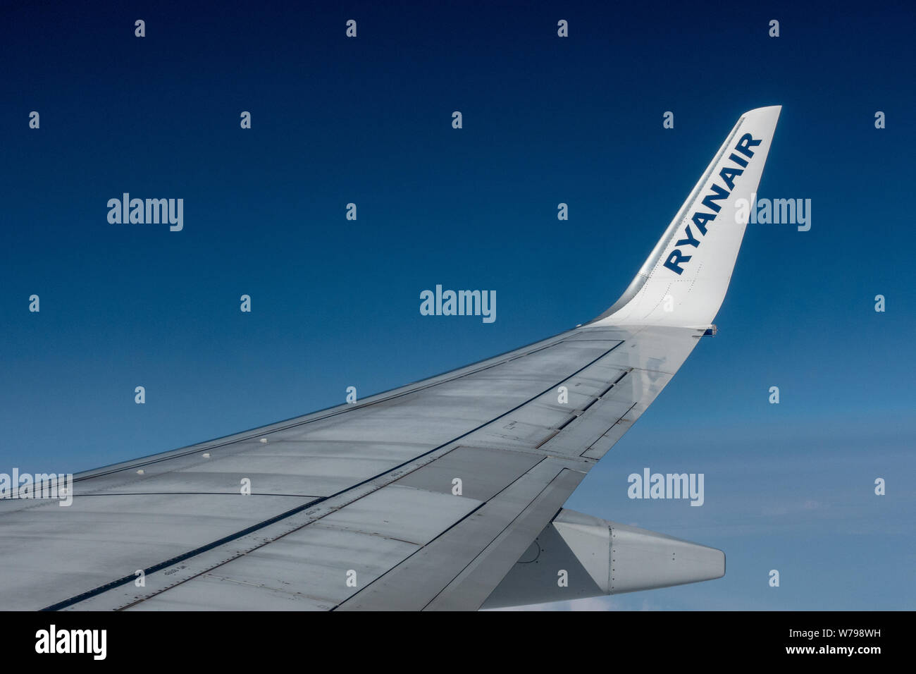 33000 feet up hi-res stock photography and images - Alamy