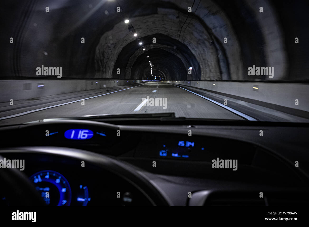 Drivers view windscreen hi-res stock photography and images - Alamy